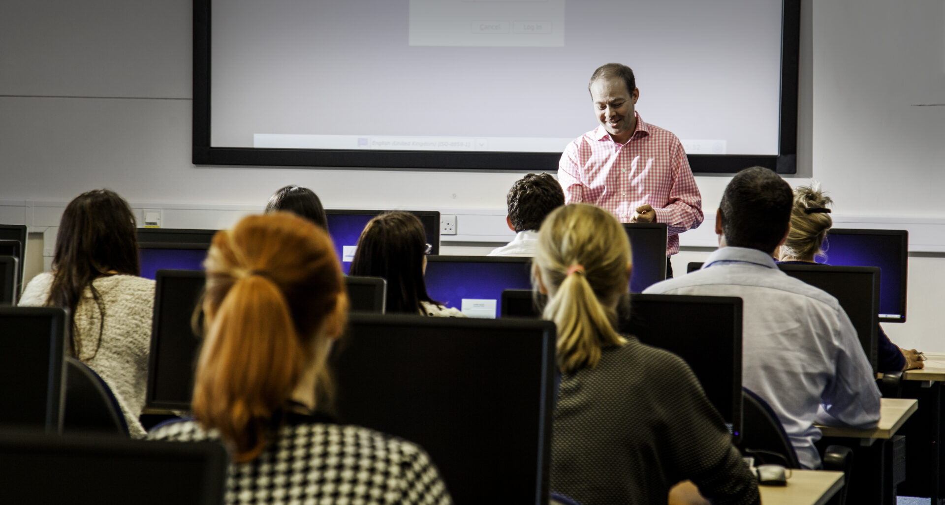 Breaking down barriers to AI adoption - Hartree Centre